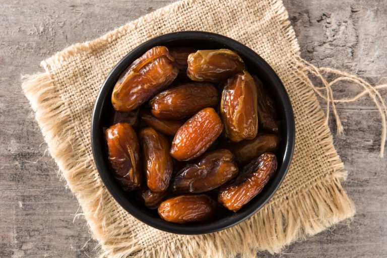How To Dry Dates And Make Date Powder