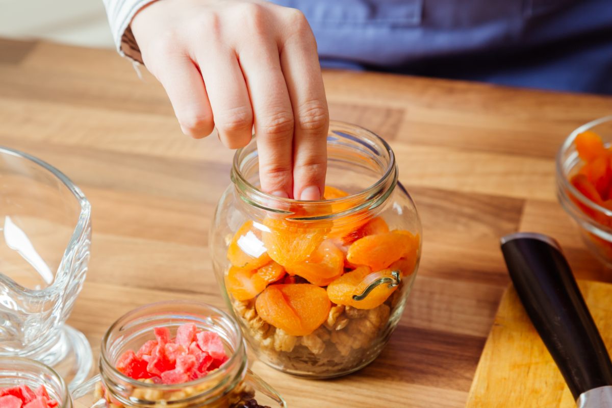 Best Methods And Containers For Storing Dried Fruit