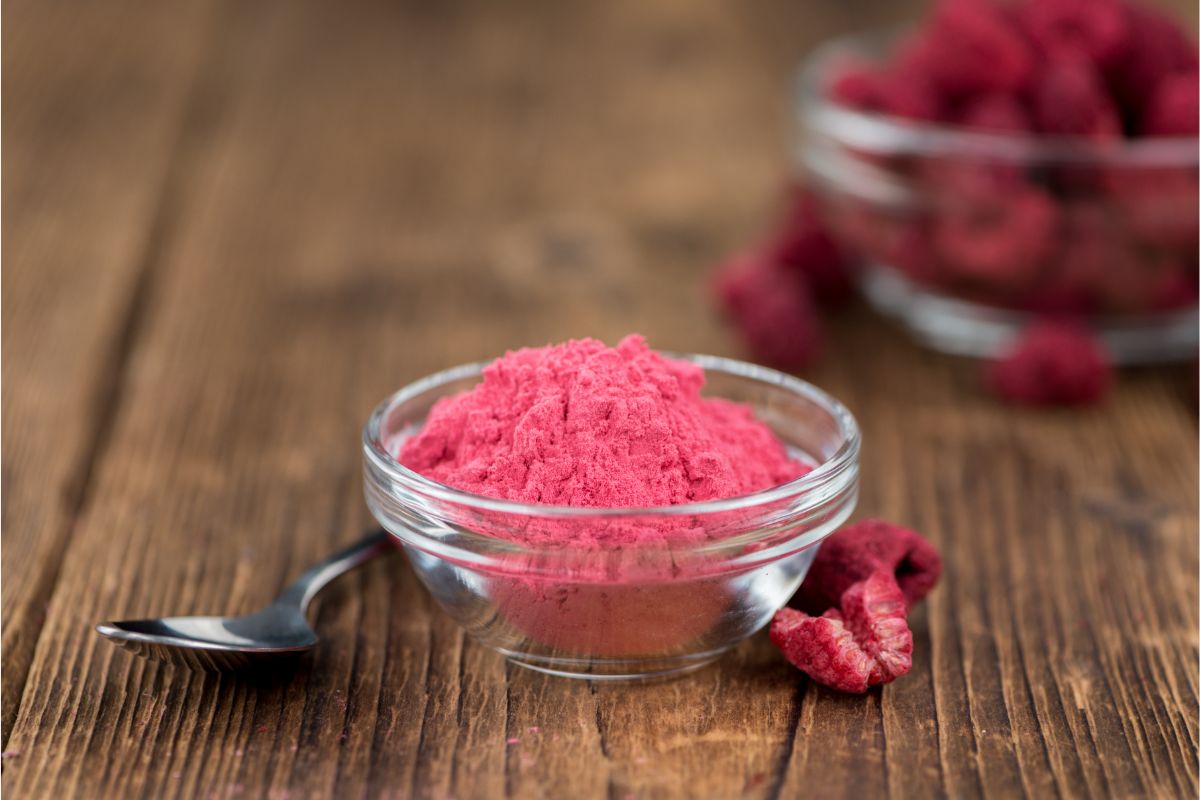 Making Dehydrated Raspberries And Raspberry Powder